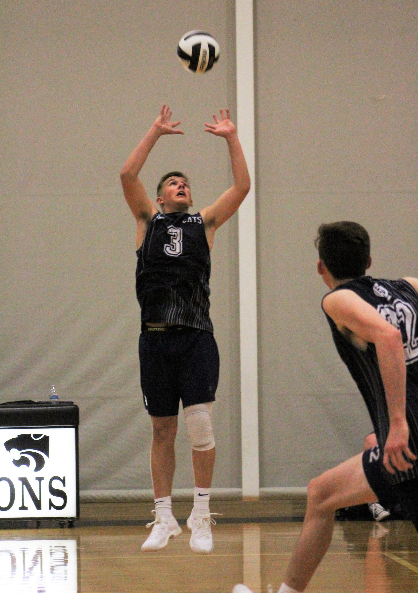 Carson Mott sets Bryan Serventi | ALLSPORTSTUCSON.com