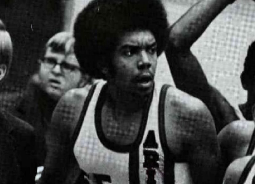 Top 10 Games Fred Snowden Era: Bob Elliott, Al Fleming too much for ...