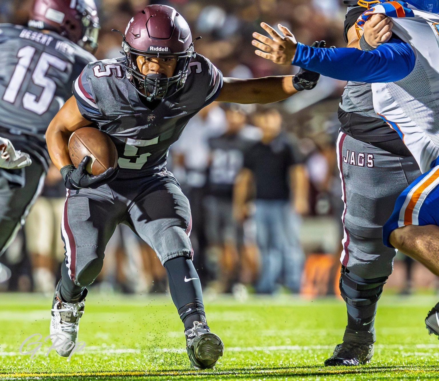 APS Digital Print/Frog & Firkin Week 5 Player of the Week: Desert View RB Jaylee Abraham ...